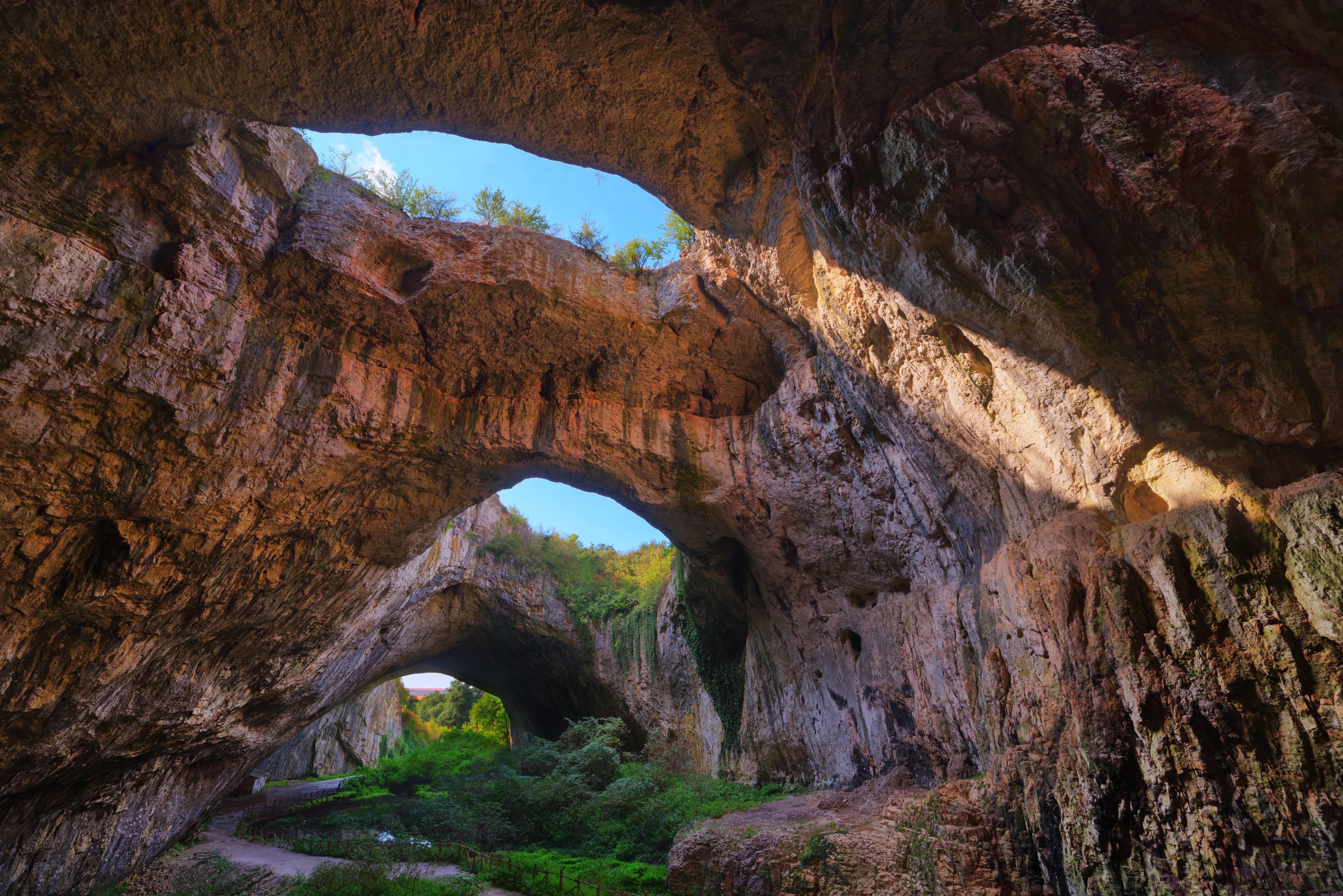 Devetashka Cave