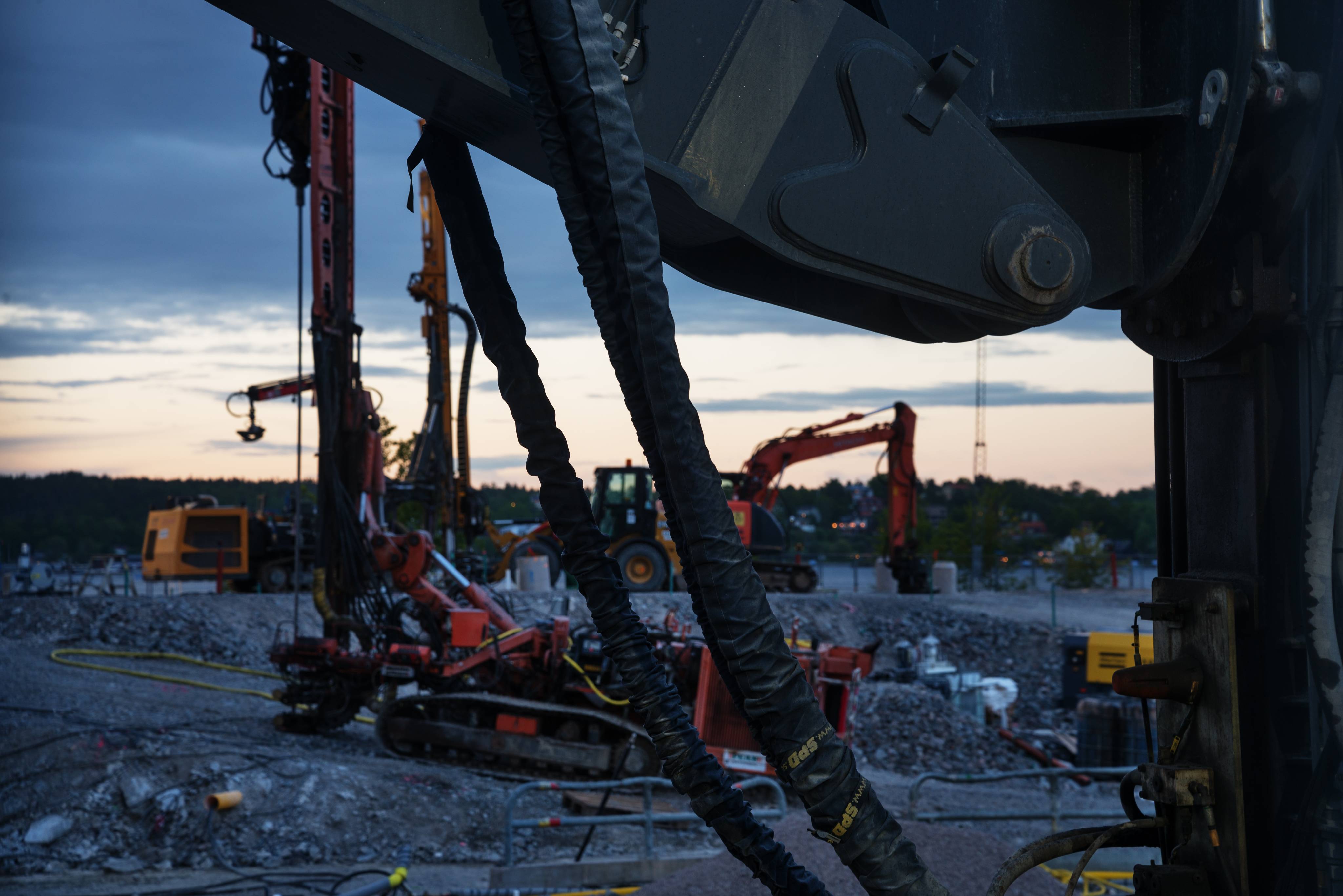 Dirt Digging Machines